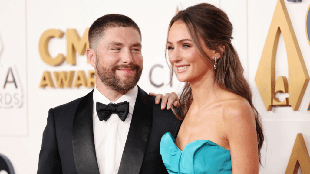 Lauren Bushnell Lane And Chris Lane Shared Sweetest Gender Reveal For ...