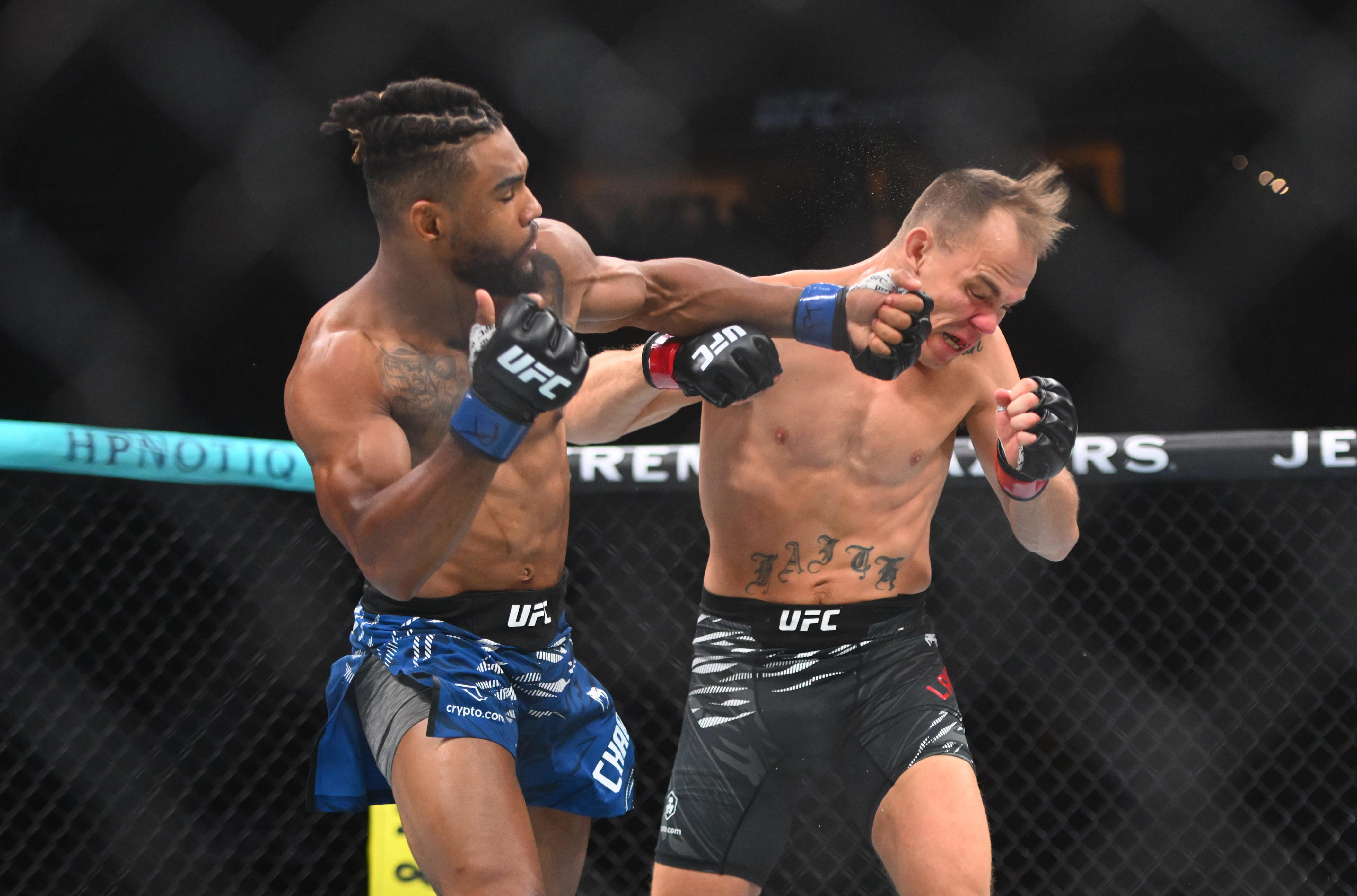 UFC on ESPN 70 video: Morgan Charriere unloads on Nate Landwehr for ...