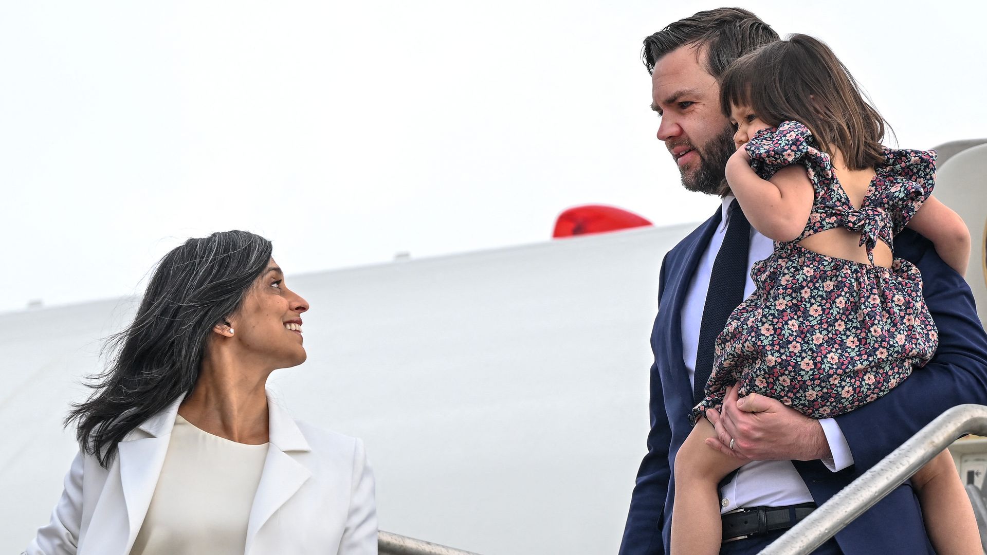 Second Lady Usha Vance and Vice President JD Vance have a family day ...