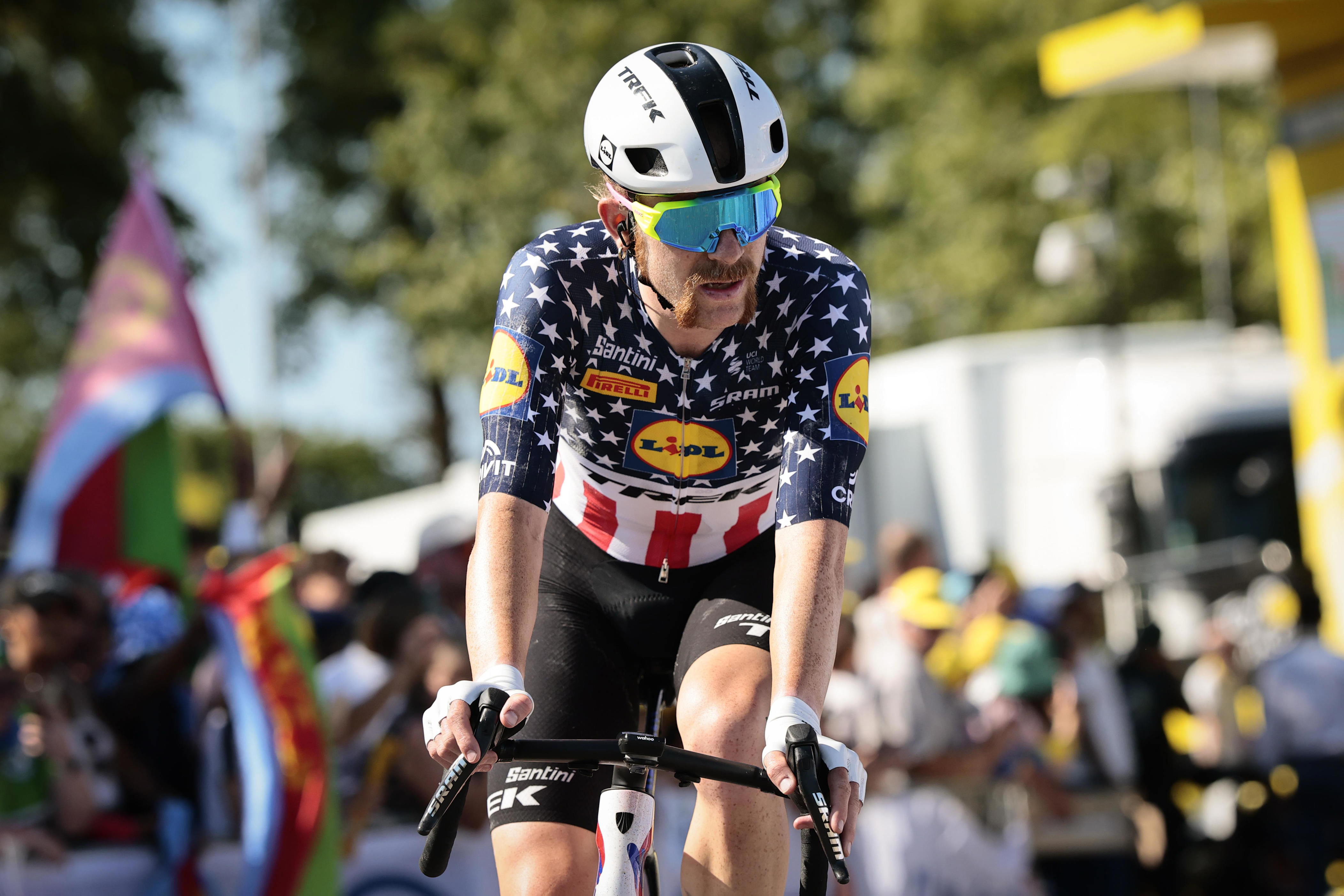 Hincapie kwaad dat Quinn Simmons de hele dag op kop moet rijden: 'Dat ...