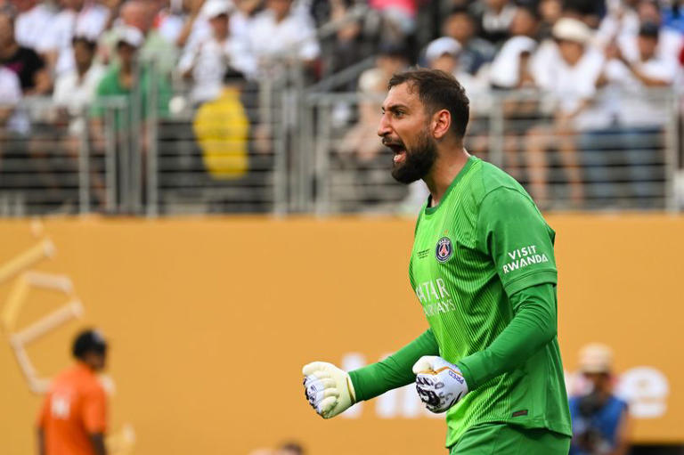 Gianluigi Donnarumma to Man United transfer point made amid PSG ...