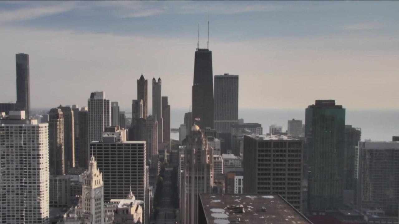 Chicago weather: Clouds and spotty rain today with highs near 60