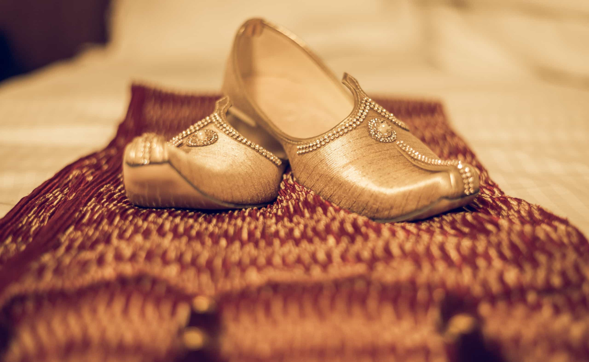 Fascinating wedding traditions from around the world