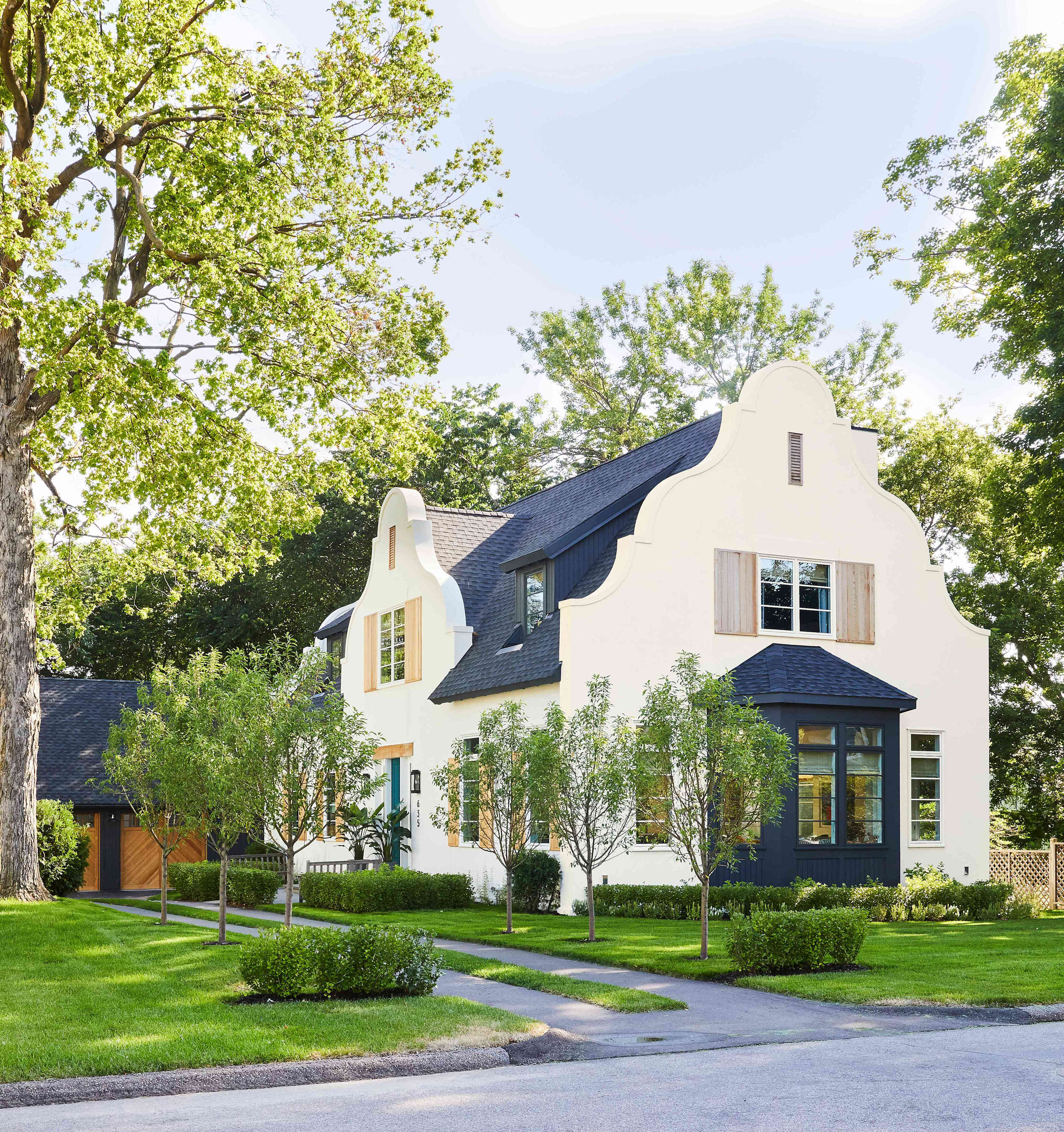 6 Home Exterior Mistakes That Designers Want You to Quit Making