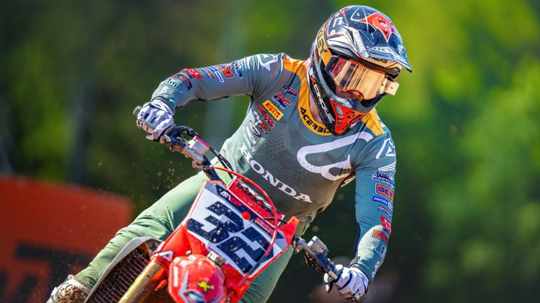 Why Dirt Bike Helmets Look Different From Motorcycle Helmets