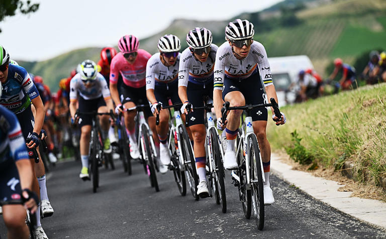 Giro d'Italia Women stage 8: Elisa Longo Borghini seals overall win as ...