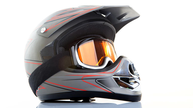 Why Dirt Bike Helmets Look Different From Motorcycle Helmets