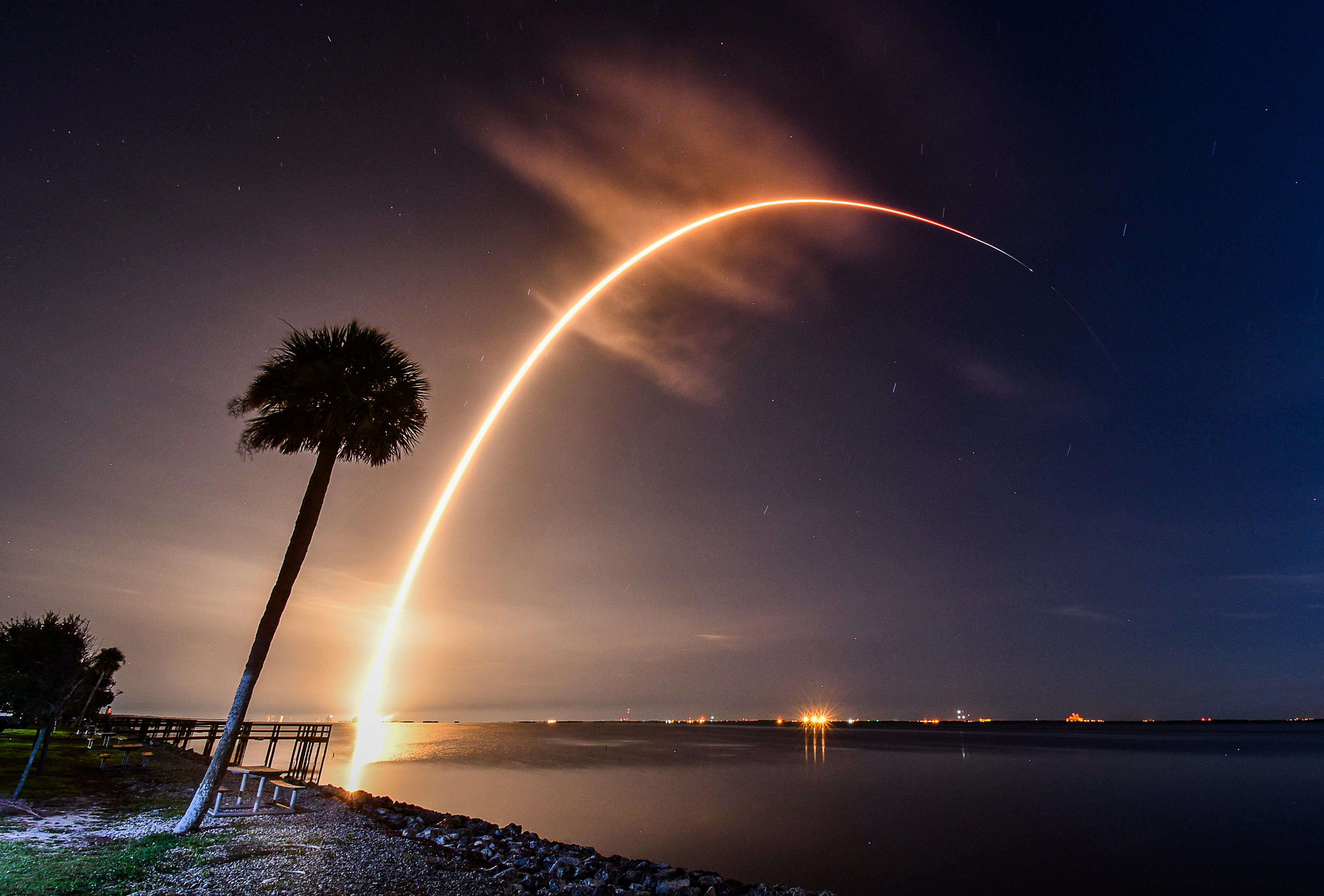 Early morning SpaceX rocket launch: List of Florida beaches, parks ...