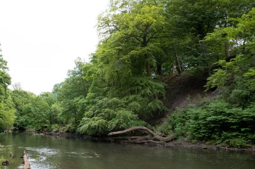 Body of teenage boy recovered from Glasgow river after major search