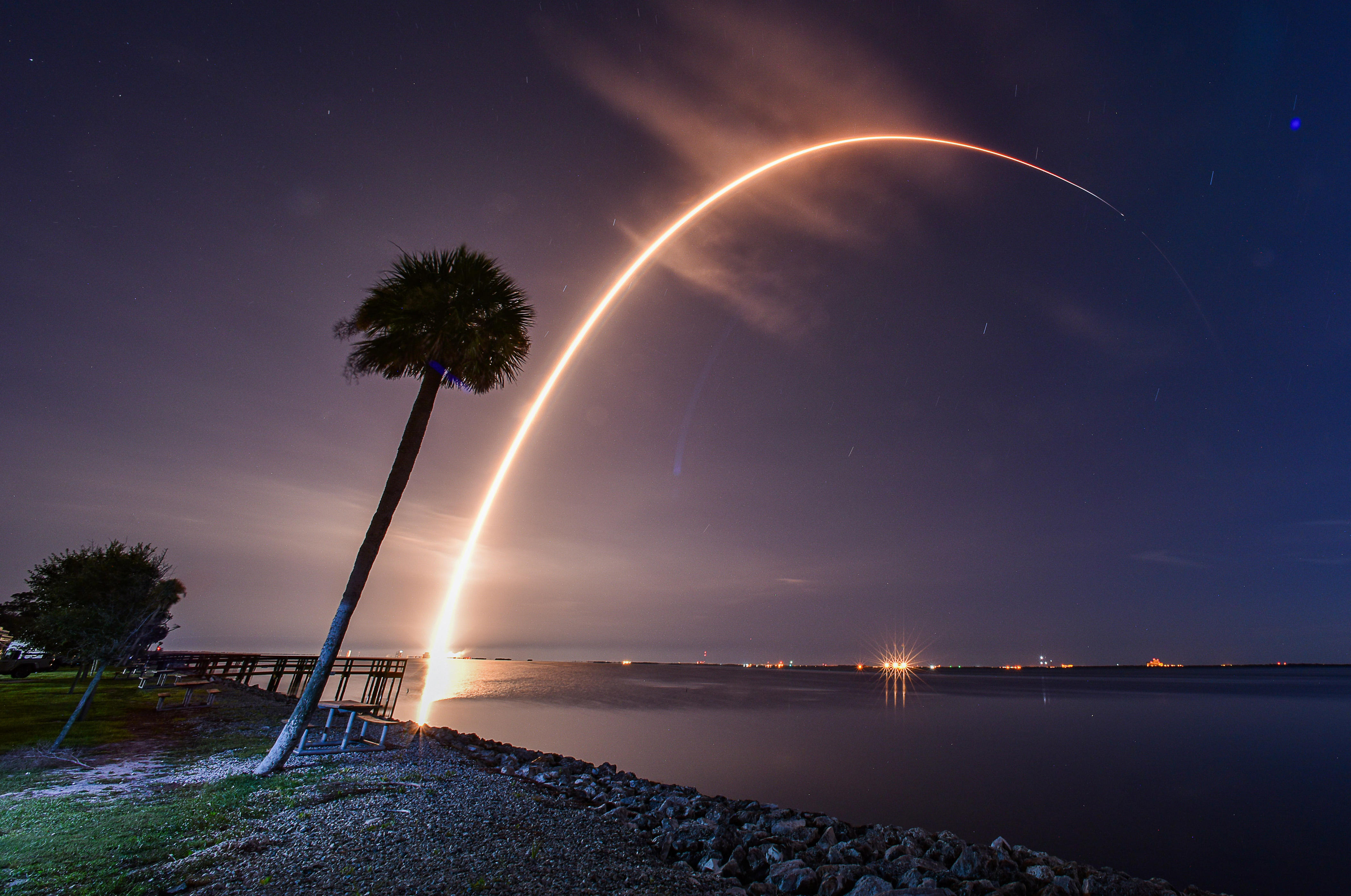 SpaceX dinnertime rocket launch window: List of Florida beaches, parks ...