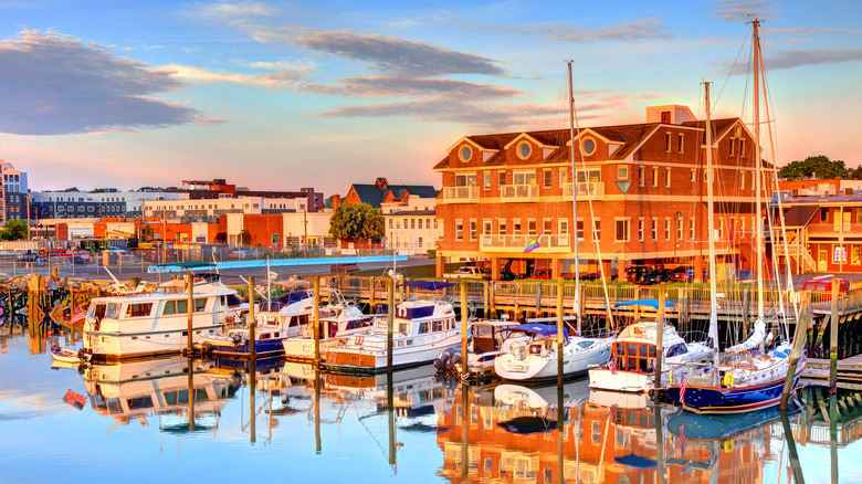 Nestled On The Long Island Sound Is A Buzzy Harbor City With Art, New ...