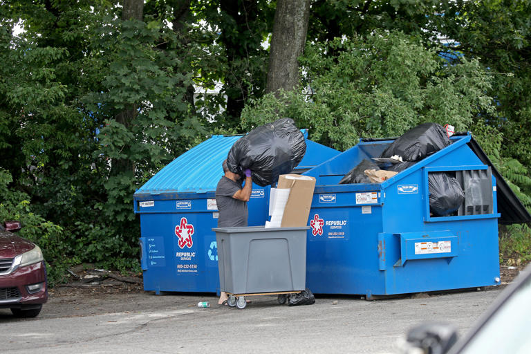 Massachusetts trash strike: Greater Boston leaders say Republic ...