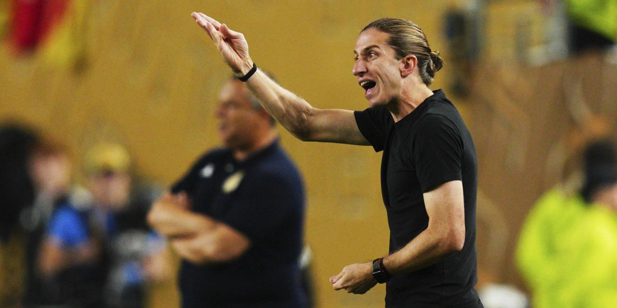 "La actitud de Pedro rozó lo deplorable, fue ridícula, una falta de ...