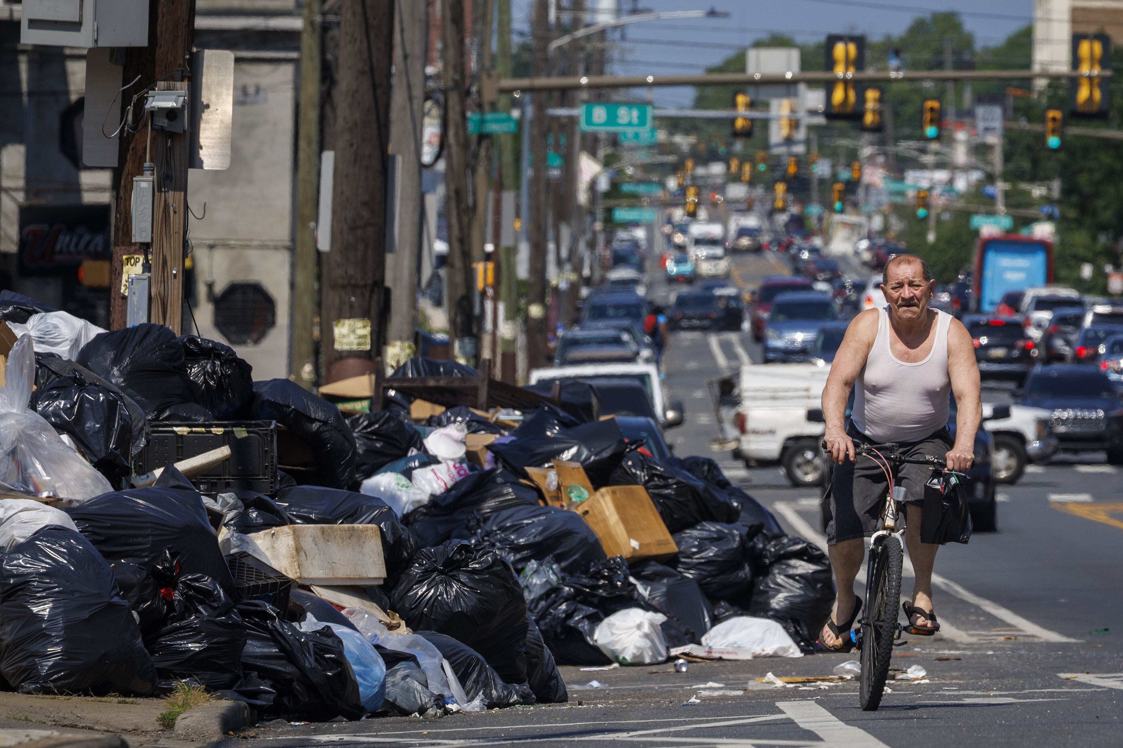 Philly’s city worker strike ends after Mayor Cherelle Parker strikes ...