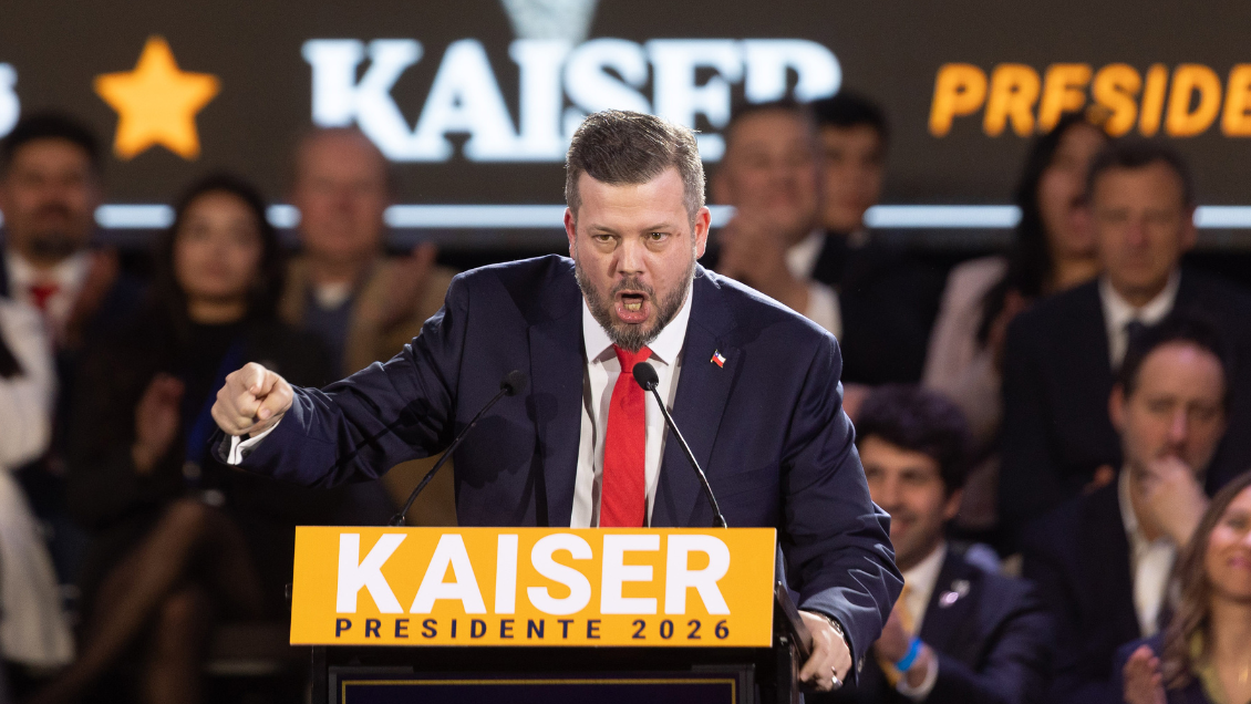 La otra polémica: Kaiser cantó la tercera estrofa del himno en su ...