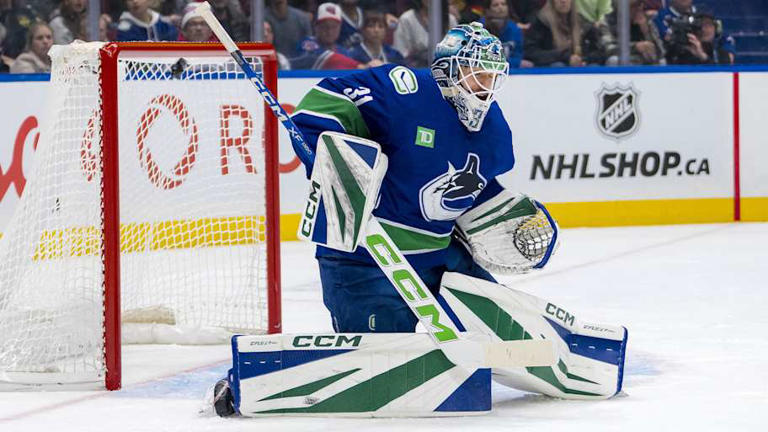 Canucks Trade Goalie to Penguins