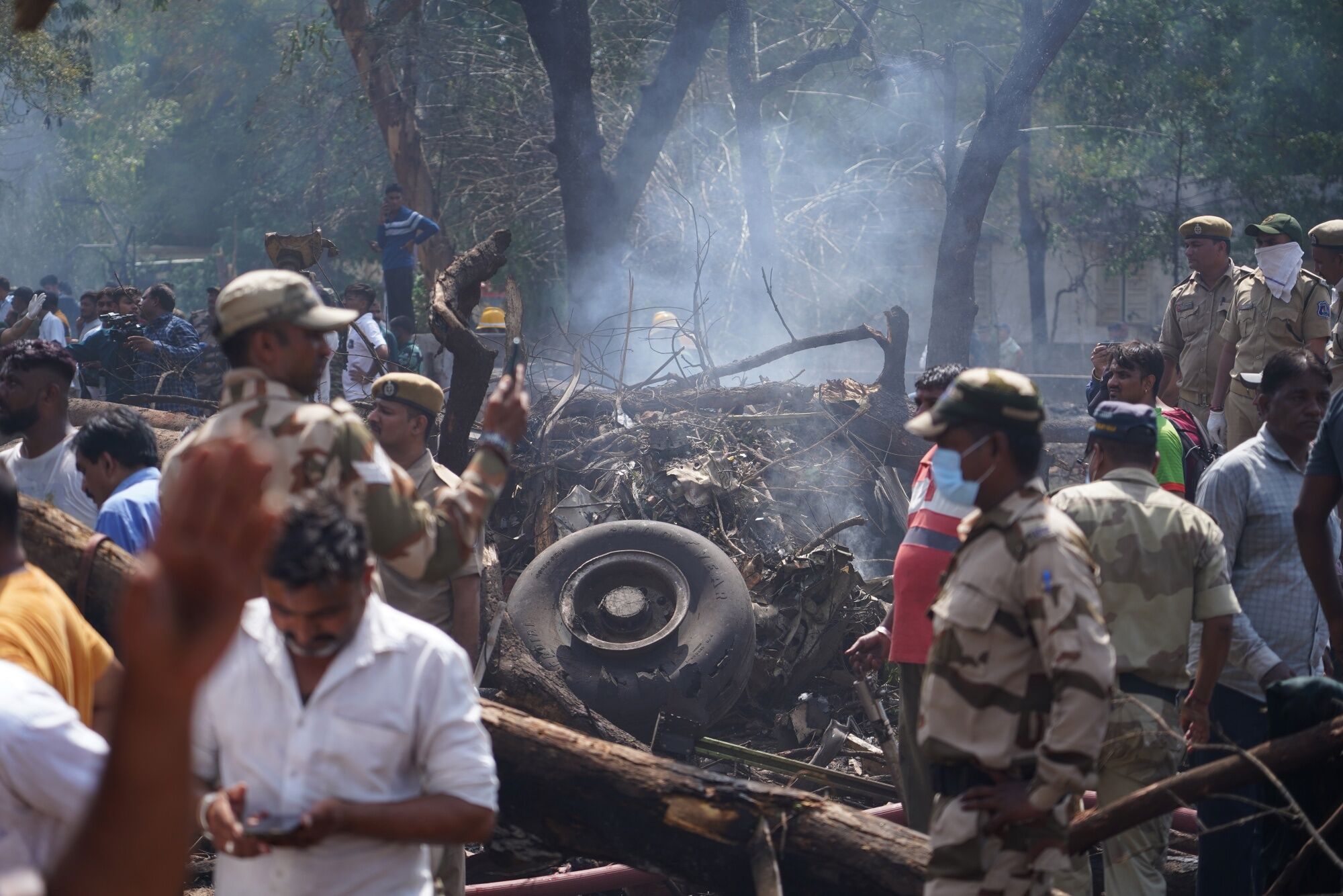 Air India Crash Points to Cockpit Confusion as Fuel Flow Cut Out