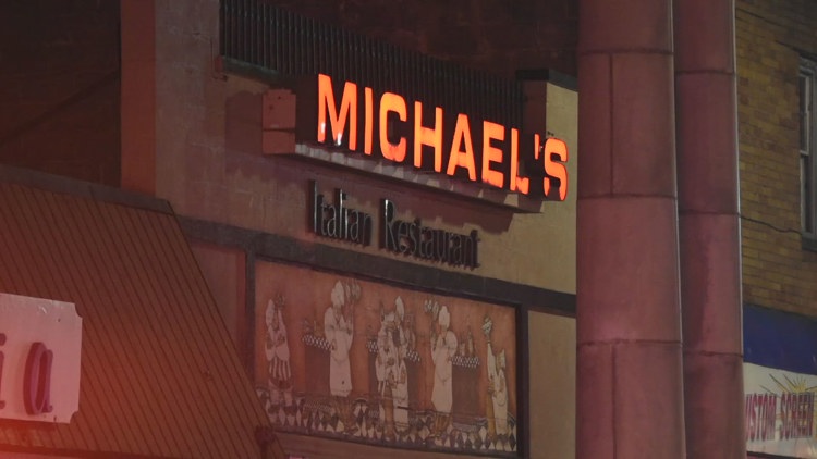Fire in Niagara Falls ravages 61-year-old Michael's Restaurant