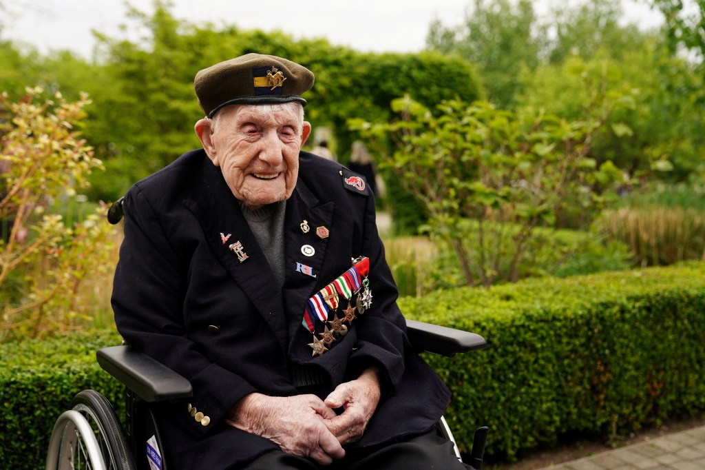 England’s oldest WWII veteran, Donald Rose, dead at 110