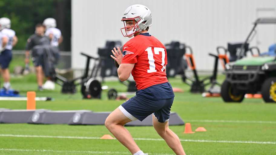 New Patriots QB Already Under Pressure Entering Training Camp