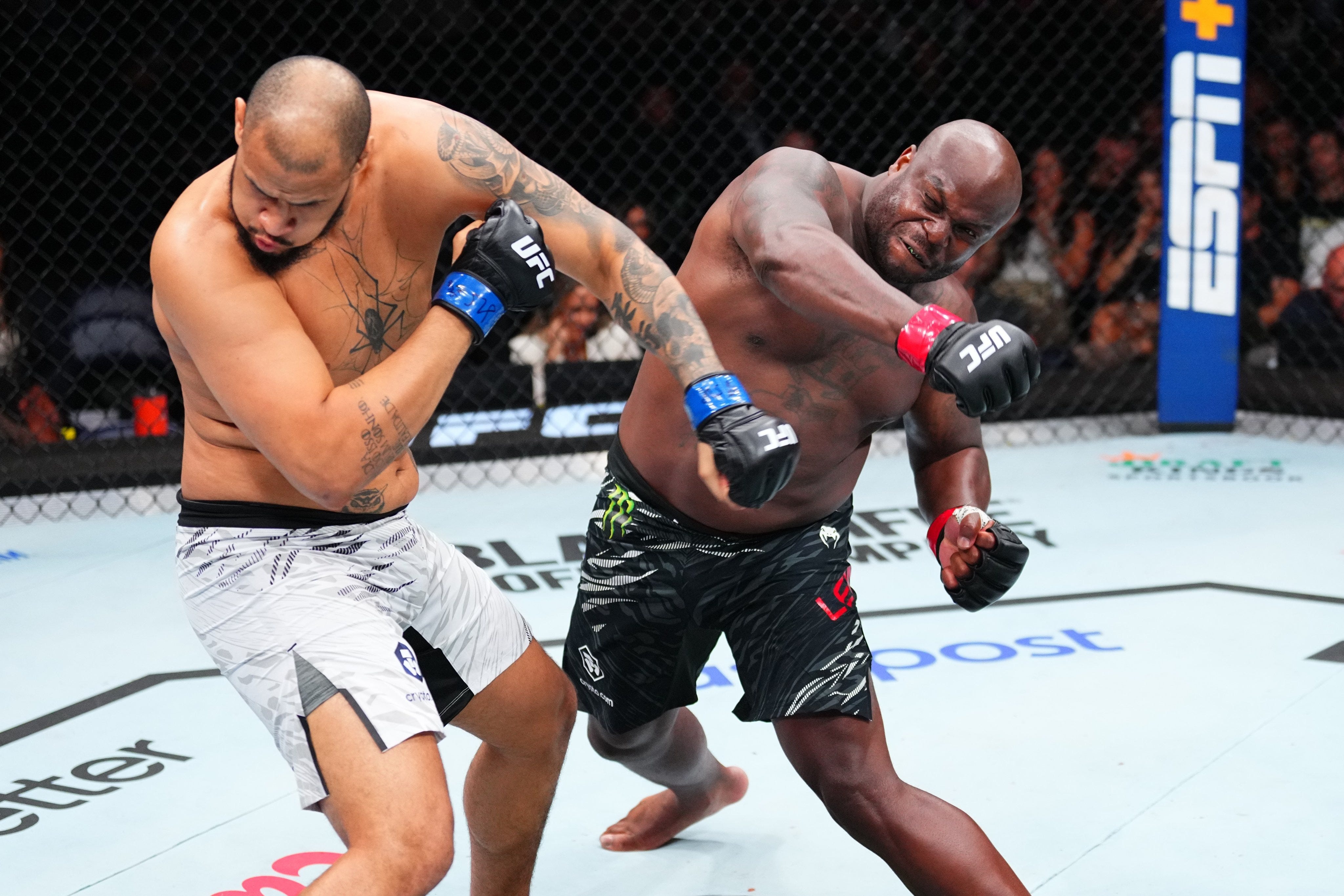 Fair stoppage, or early? Watch full fight replay of Derrick Lewis' UFC ...