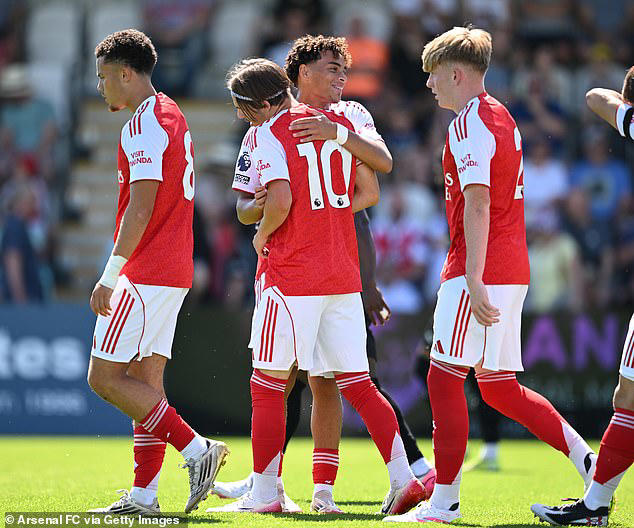 Arsenal sign another player from Chelsea - who is the son of a ...