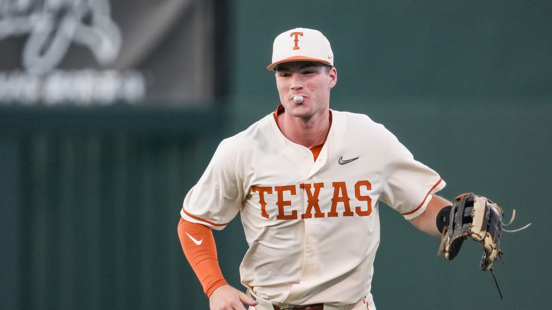 How to watch Texas players and signees in the 2025 MLB Draft