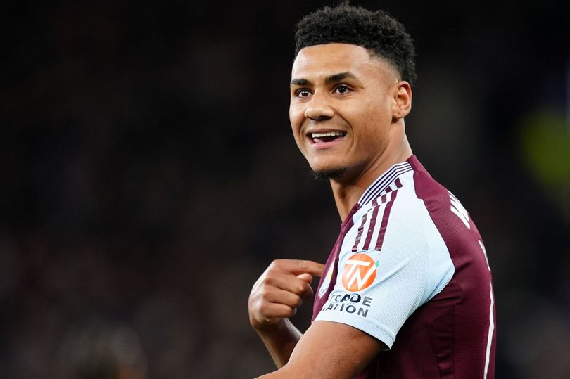 Manchester United sent strong striker transfer message with 'best fit ...