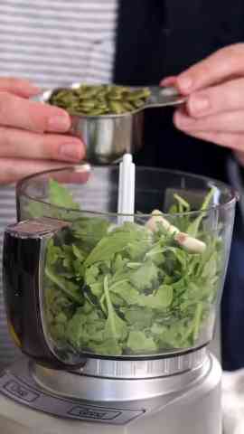 5-Minute Arugula Pesto! You Need to Make This Vibrant and Peppery Twist ...