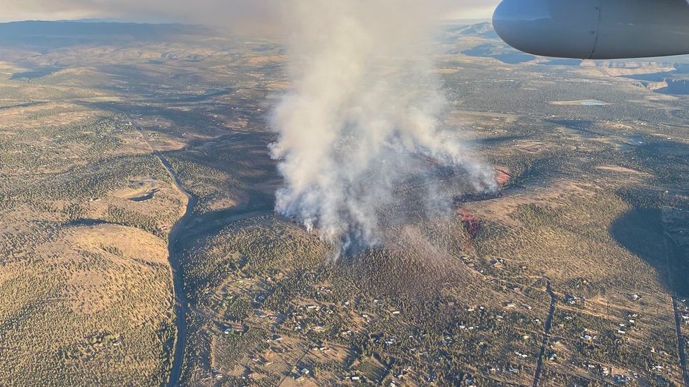Highland Fire prompts evacuations as crews battle 1,500-acre blaze in ...