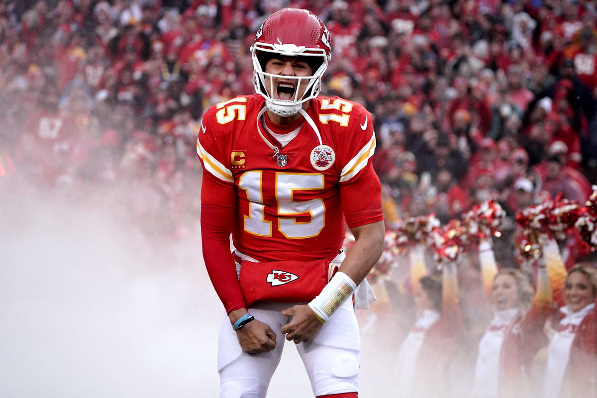 Patrick Mahomes' 10 Favorite Plays