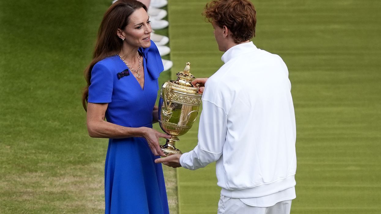 Kate presents Wimbledon men’s trophy on Centre Court
