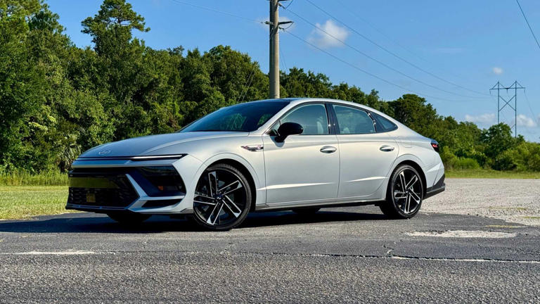 Hyundai patents self-healing paint technology
