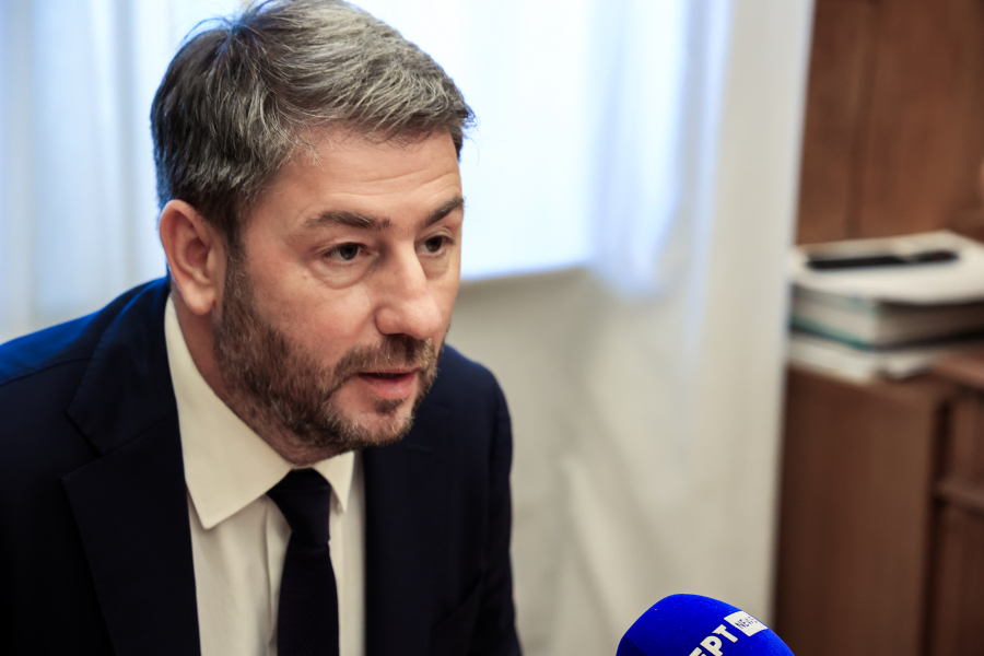Το ΠΑΣΟΚ ξανά σε εσωκομματική δίνη