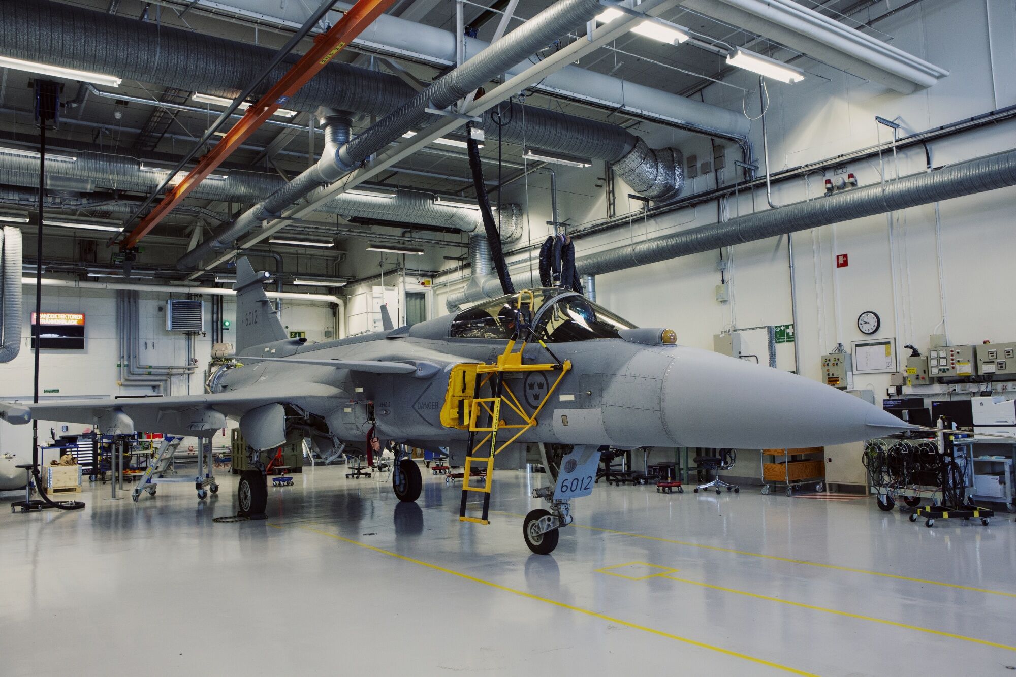 Swedish Fighter Jet Courts Buyers as Europe Rethinks Arms