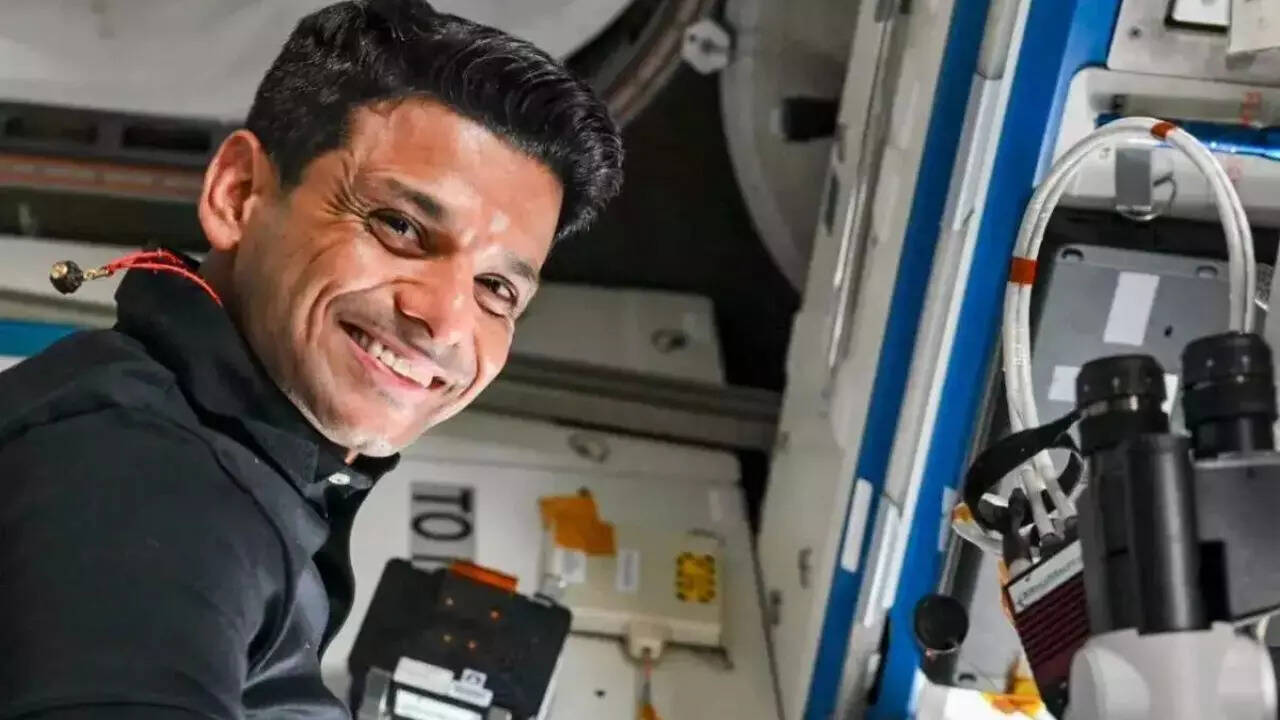 Shubhanshu Shukla returns to Earth safely after historic ISS mission ...