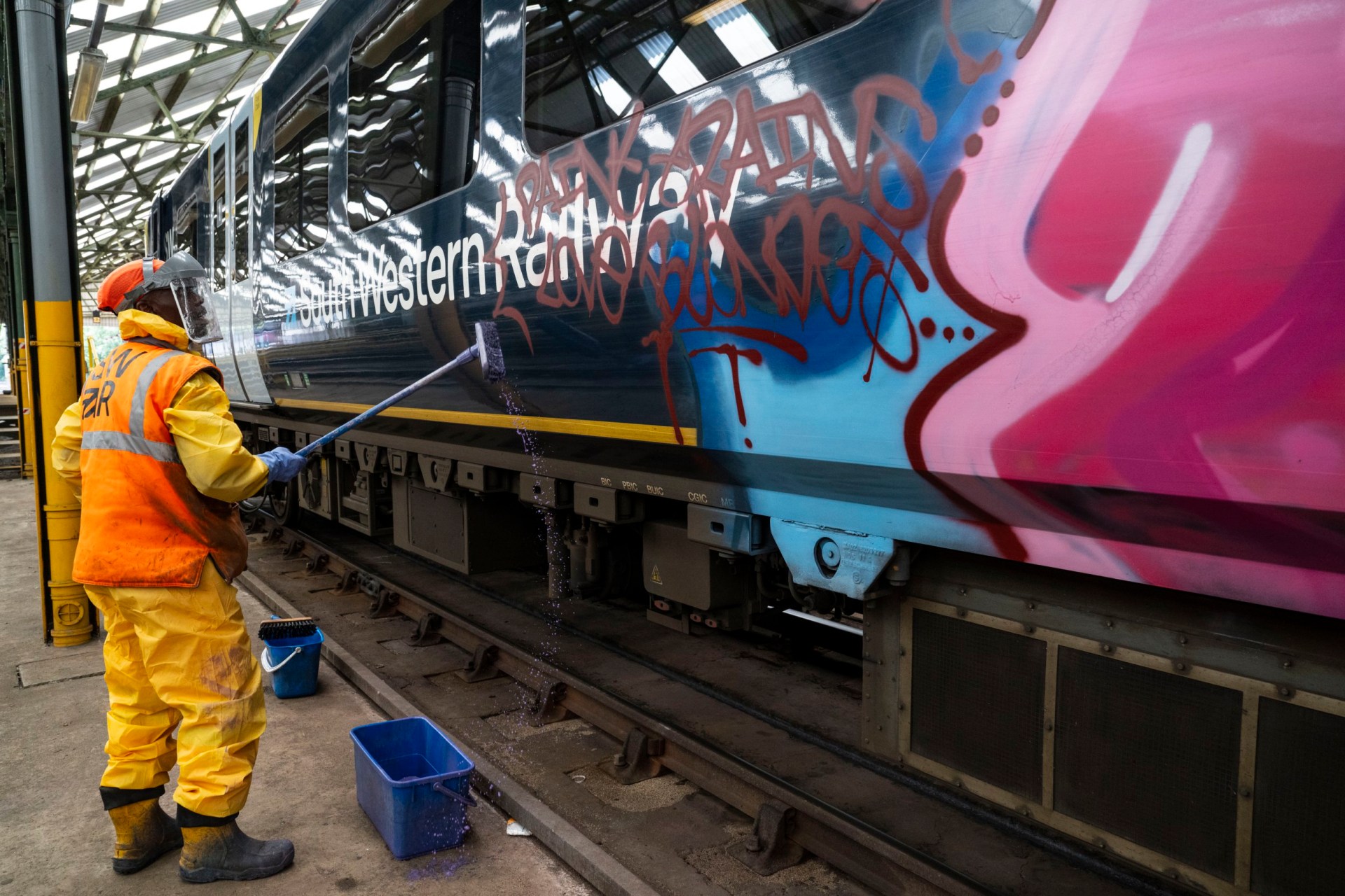 Inside the fight against graffiti on London trains