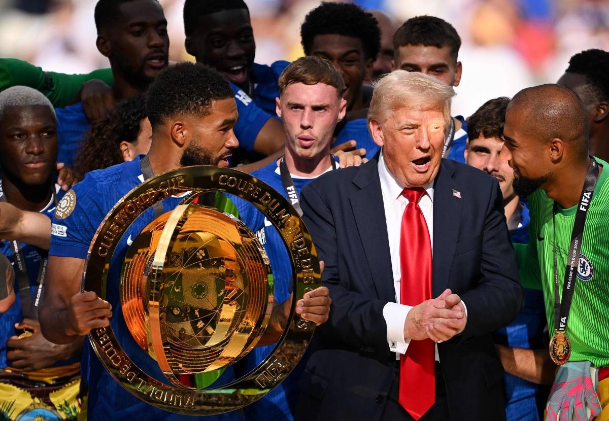 Boos, applause for Trump at FIFA Club World Cup final