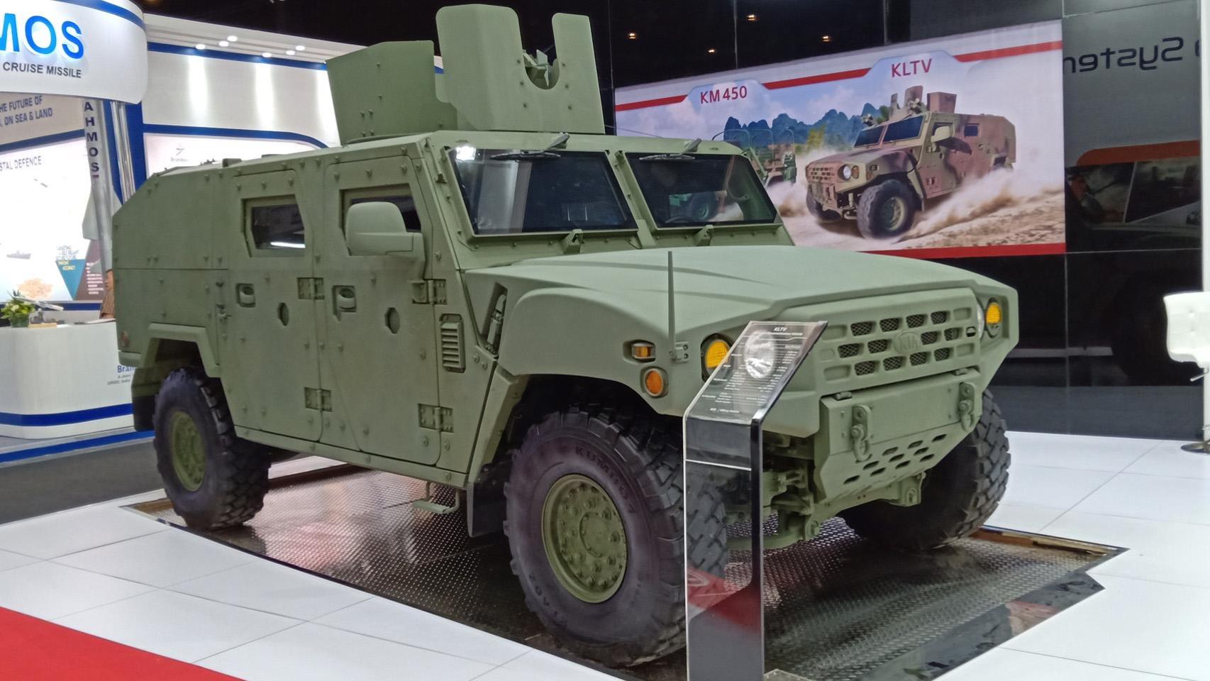 El 'Humvee' coreano que podría reemplazar a los icónicos Land Rover del ...