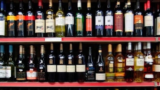 'No alcohol' protest at over 20,000 bars in Maharashtra today over duty ...