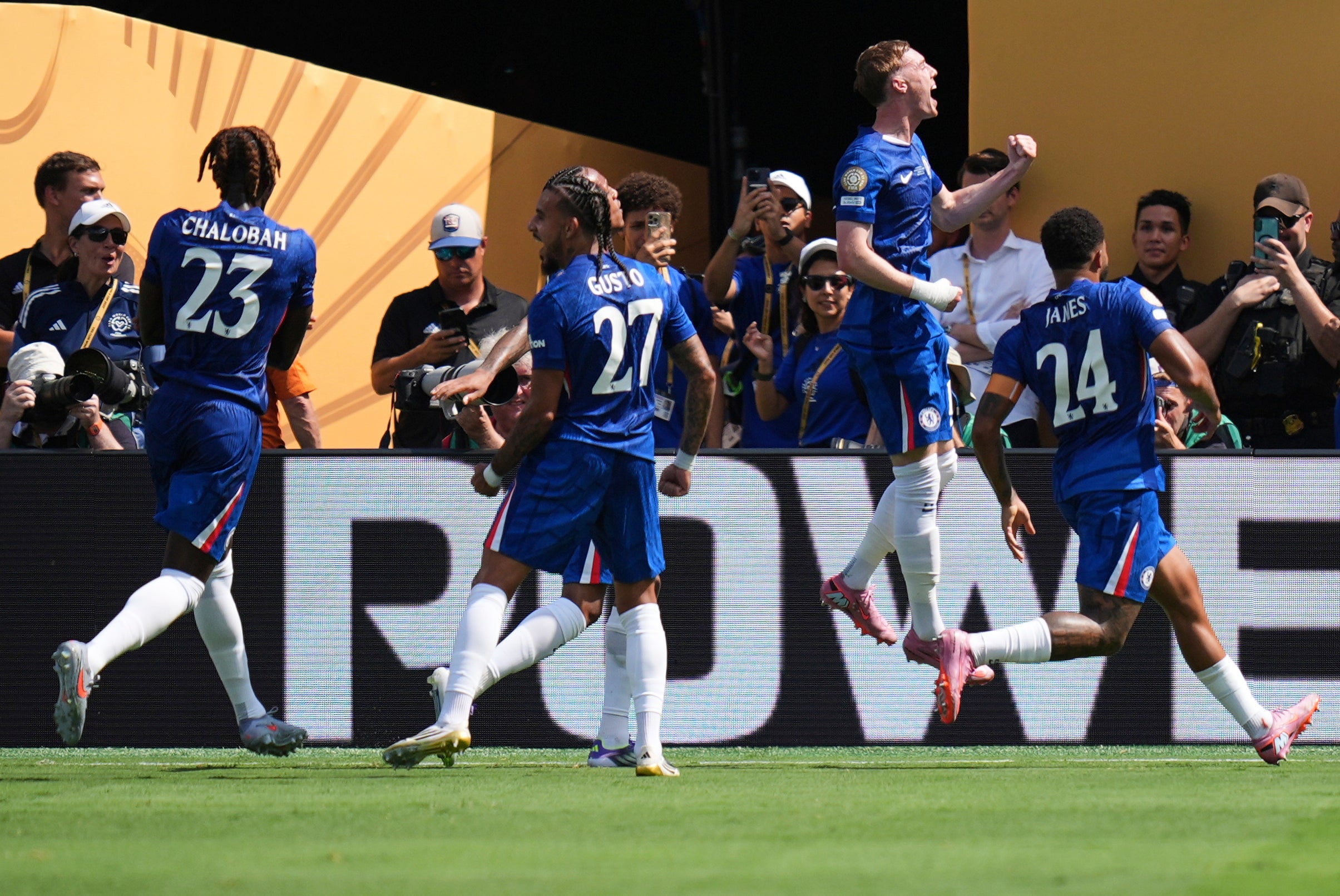 Monday’s briefing: Chelsea surprise Paris St Germain as Lionesses move forward