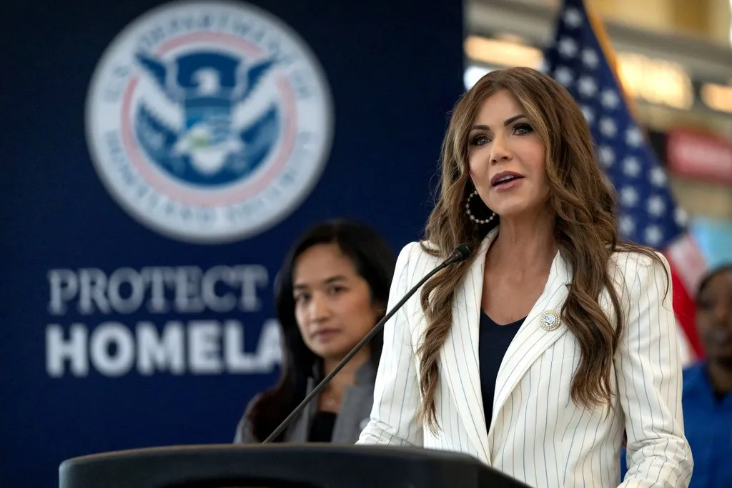 Over 350 illegal immigrants arrested after ICE raids on California ...