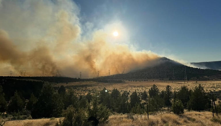 People living northeast of Madras get ‘Be Set’ warnings as new brush ...