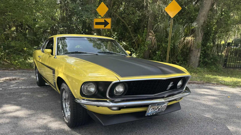 The Ford Mustang Boss 302 has become the perfect starter muscle car on ...