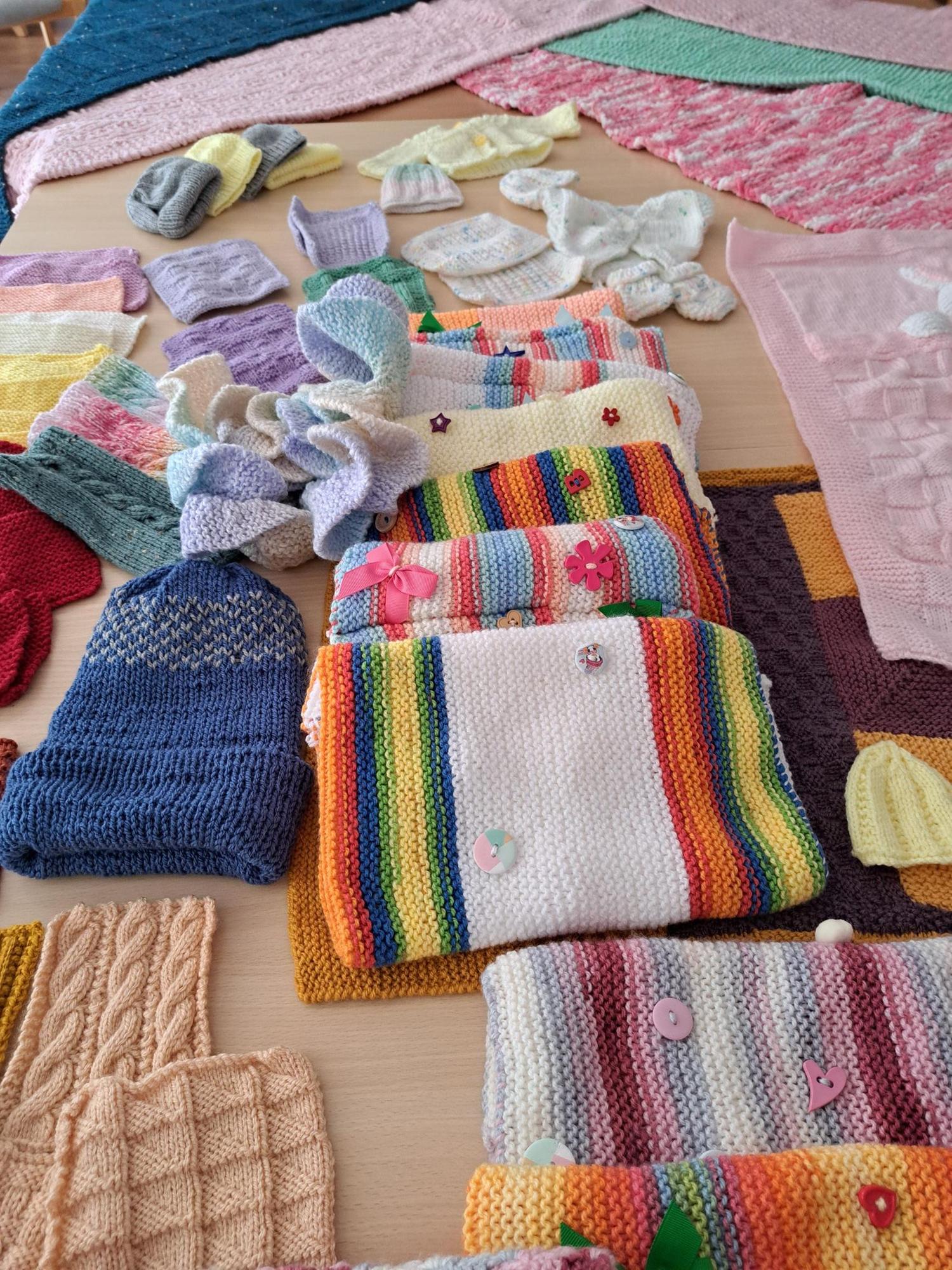 Southern Housing residents knit for Conquest Hospital patients