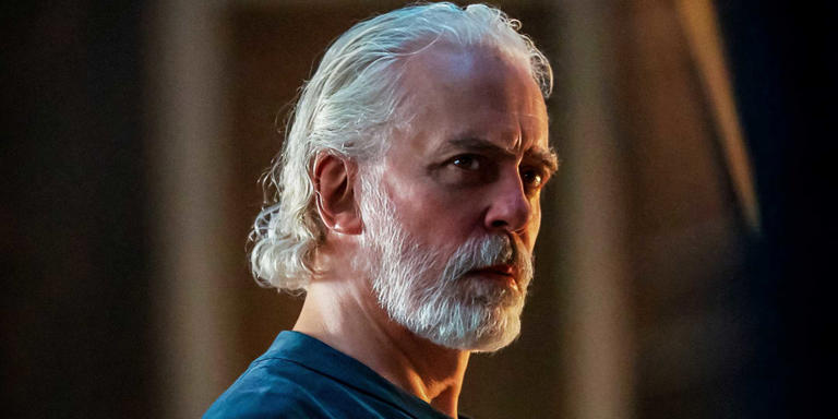 Foundation Season 3's Hologram Visions Explained - What Brother Dusk ...