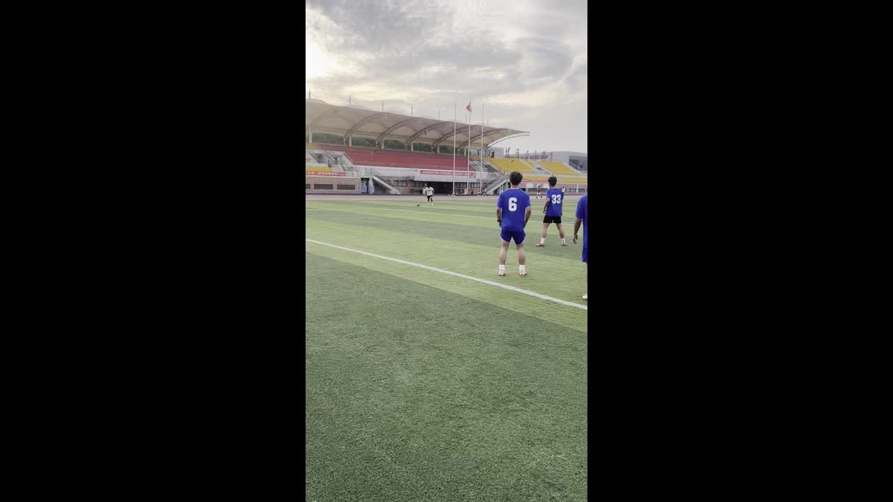 Soccer player accidentally hits teammate in the face during practice in ...