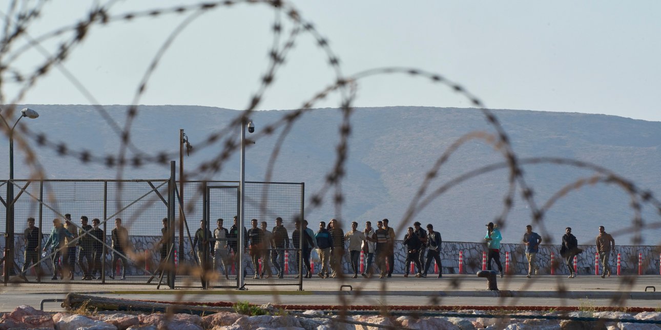 Νέα αύξηση μεταναστευτικών ροών -Πλεύρης: Οσοι εισήλθαν από τη Λιβύη ...