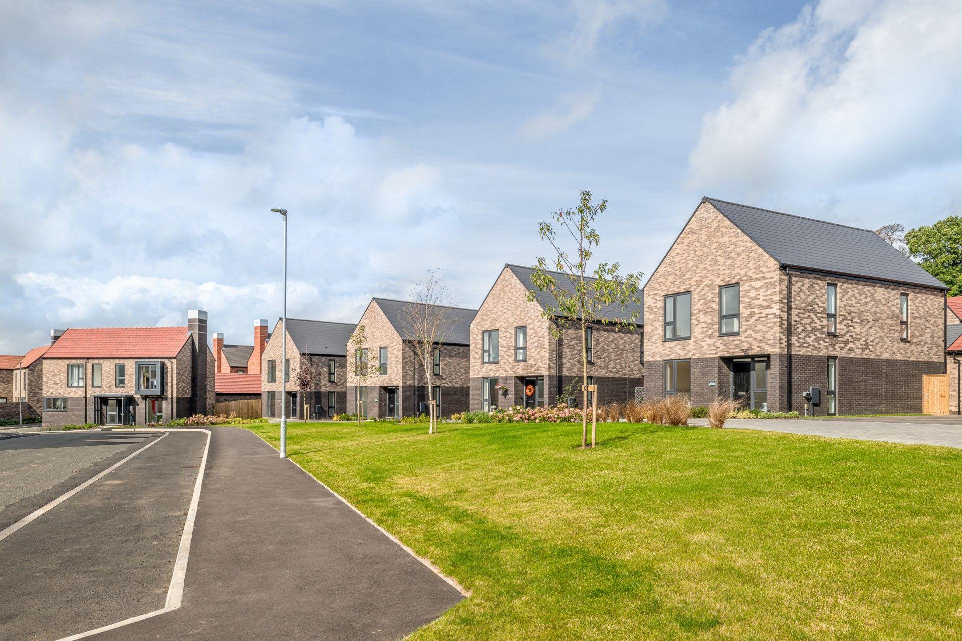 Site Manager of Orbit Homes’ Micklewell Park in Daventry wins industry ...