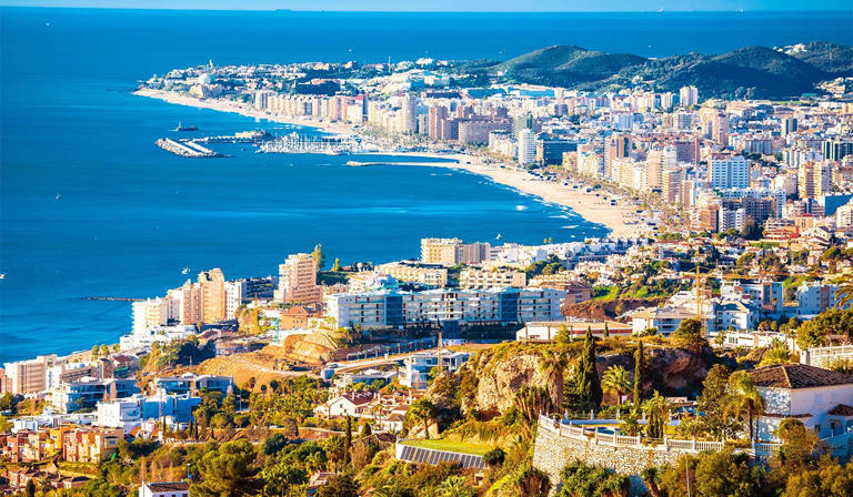 Earthquake rocks Spanish holiday hotspot as tremors felt in over 50 towns